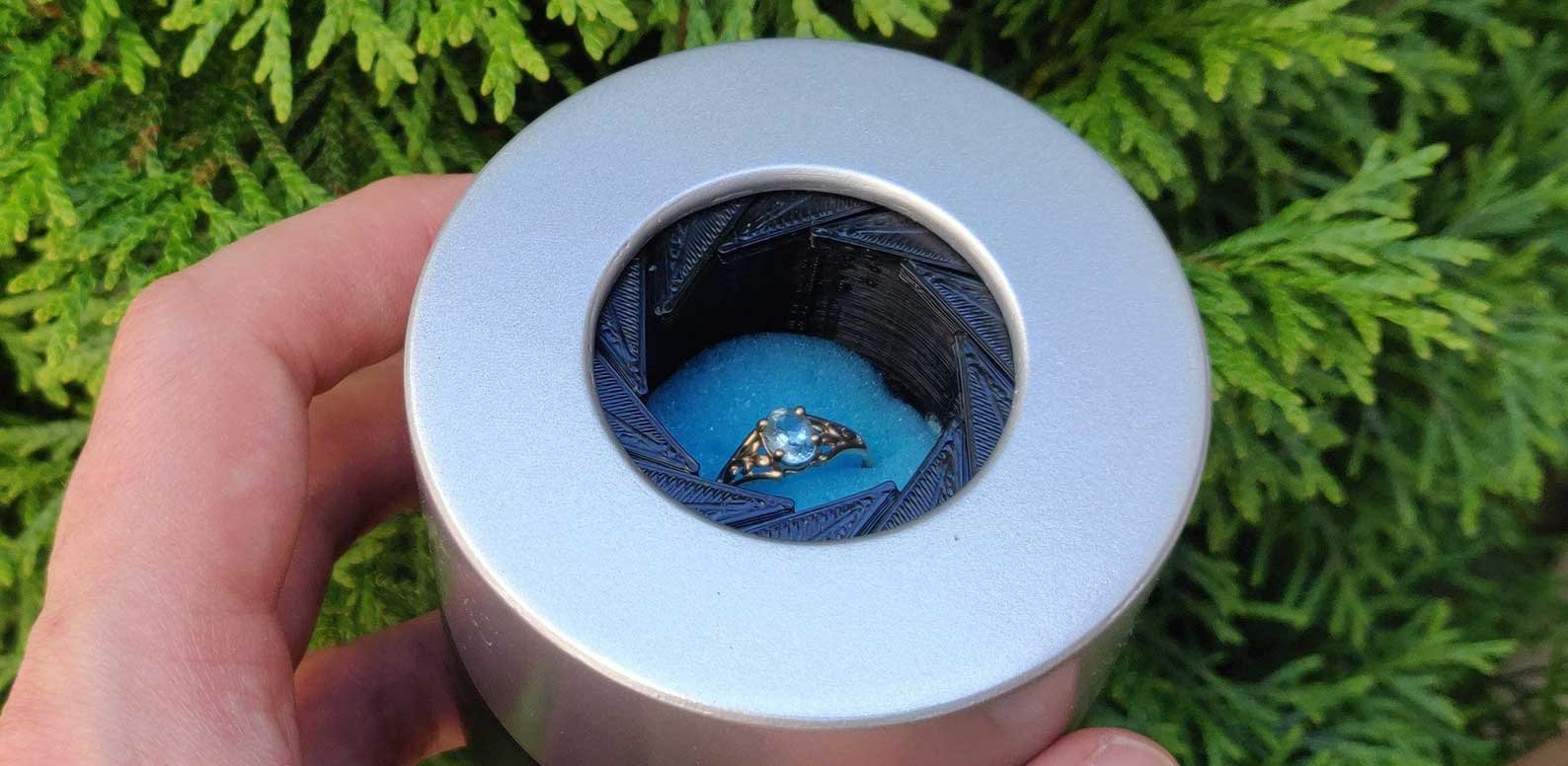 15 Engagement Ring Boxes for an Amazing Proposal