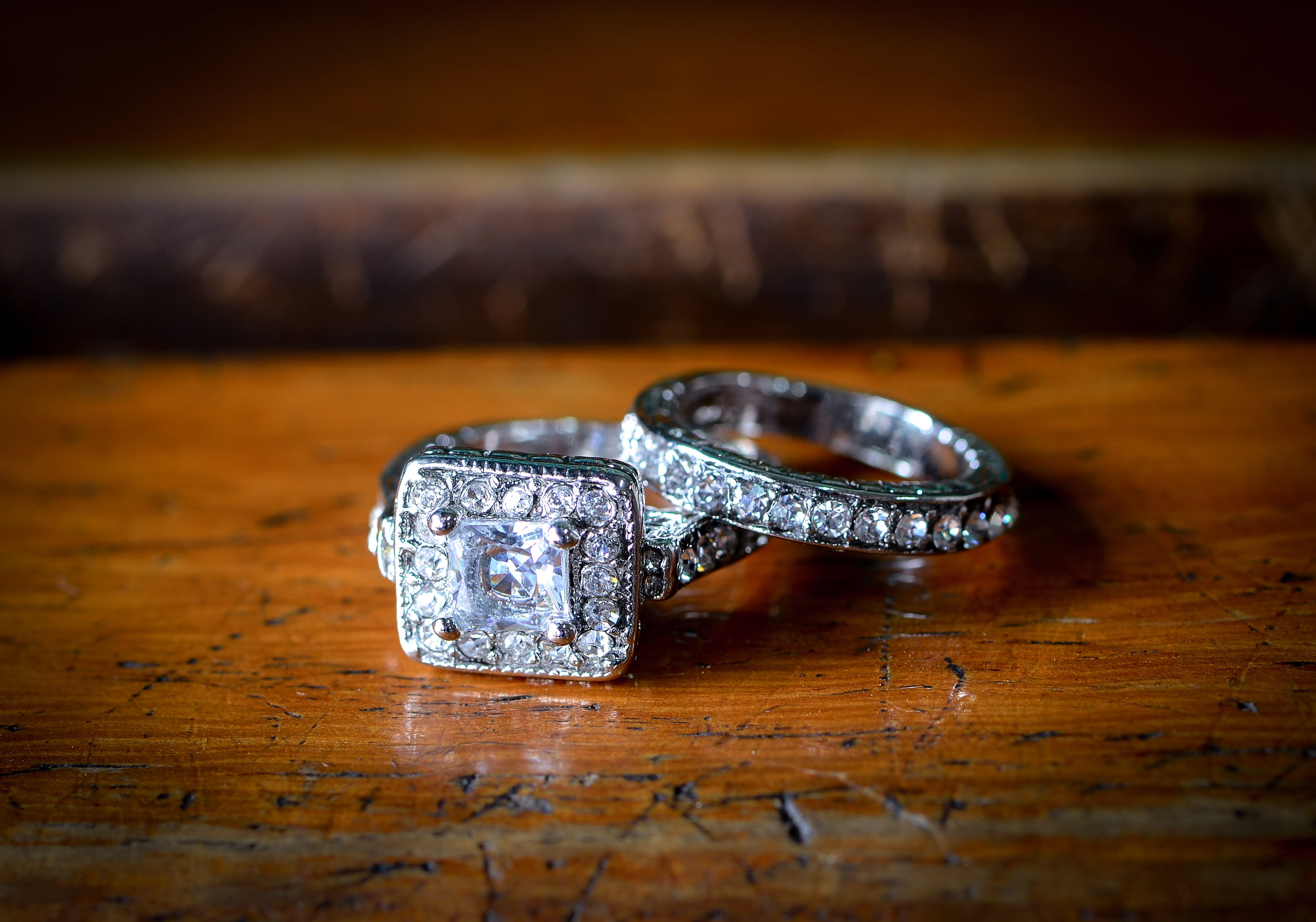 How To Design an Engagement Ring: A Creative & Collaborative Approach