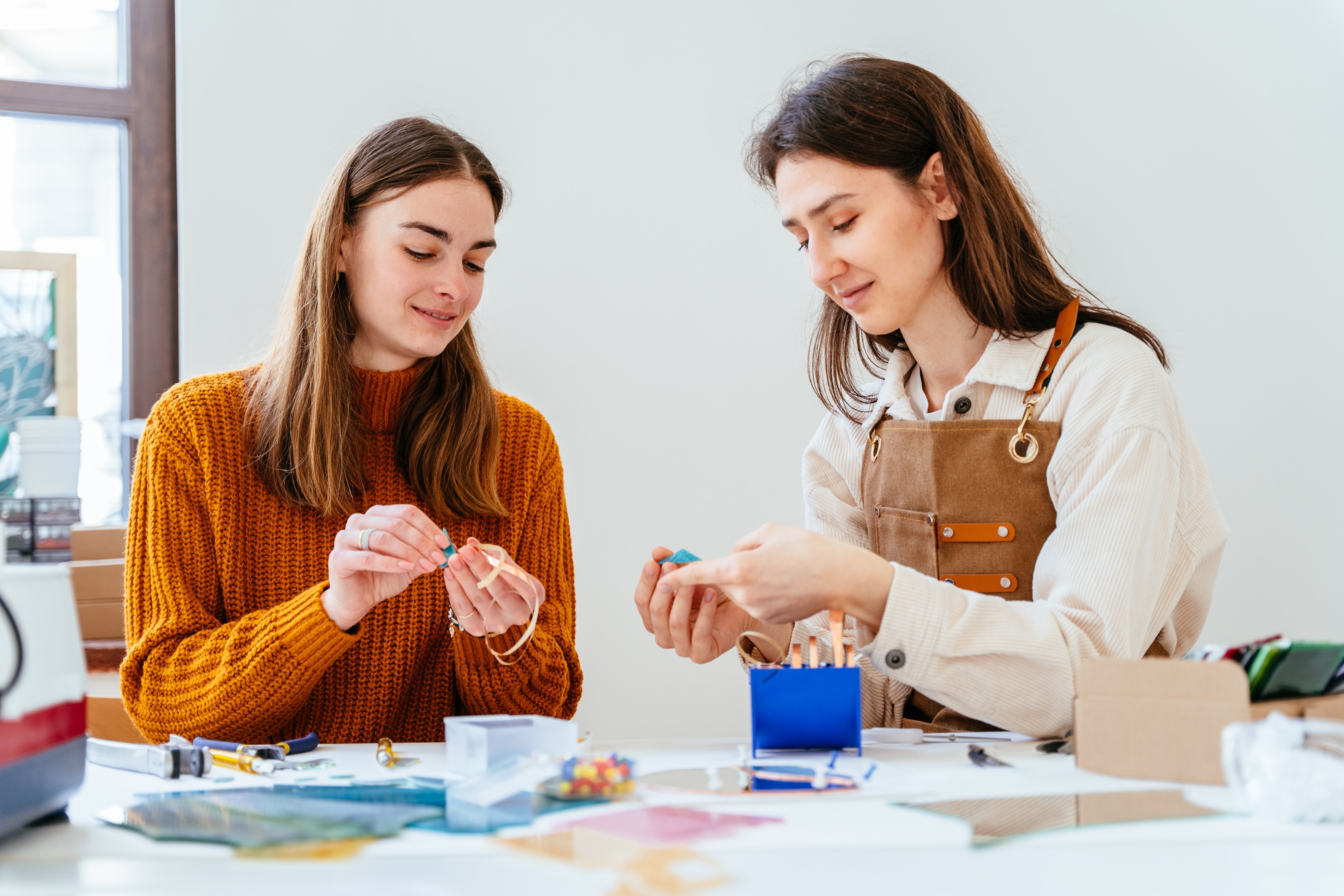 How To Design an Engagement Ring: A Creative & Collaborative Approach